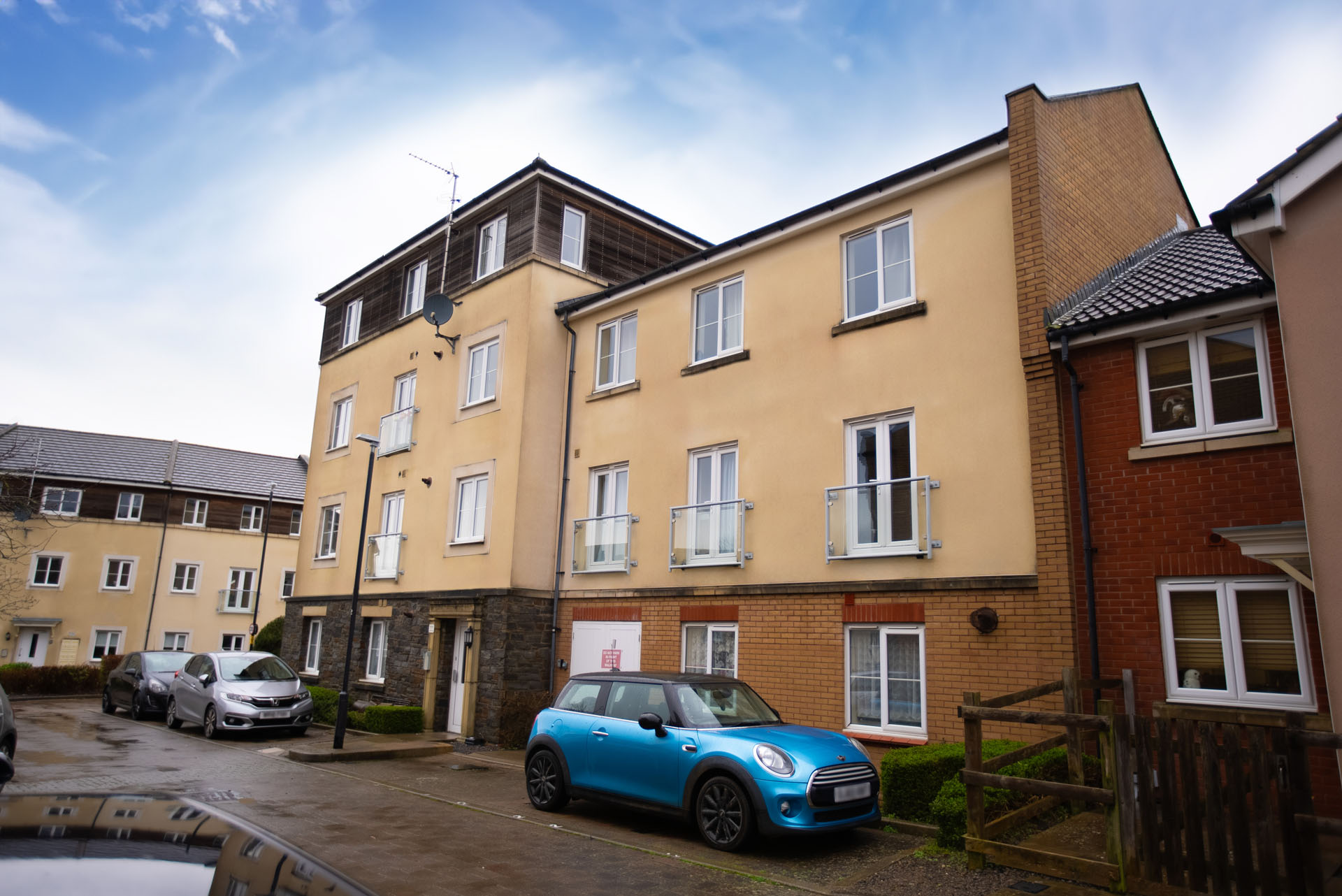 Inkerman - Lloyds Living