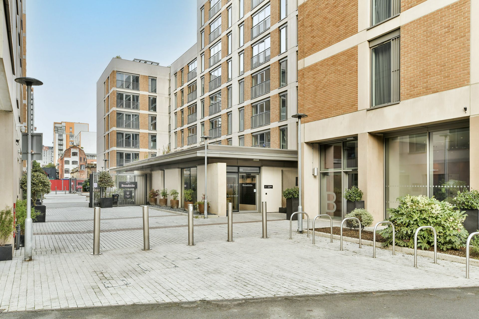 Broadside - Lloyds Living