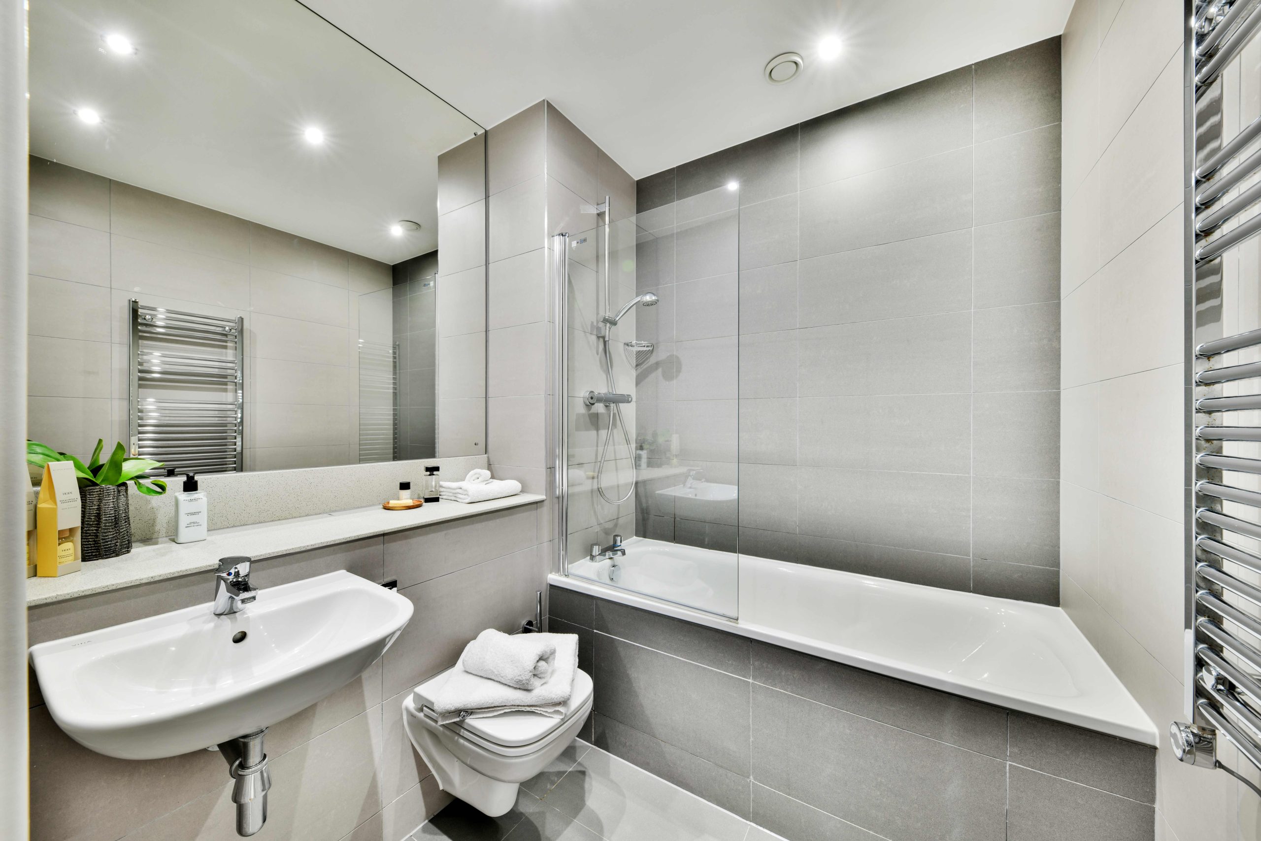 Broadside - Lloyds Living