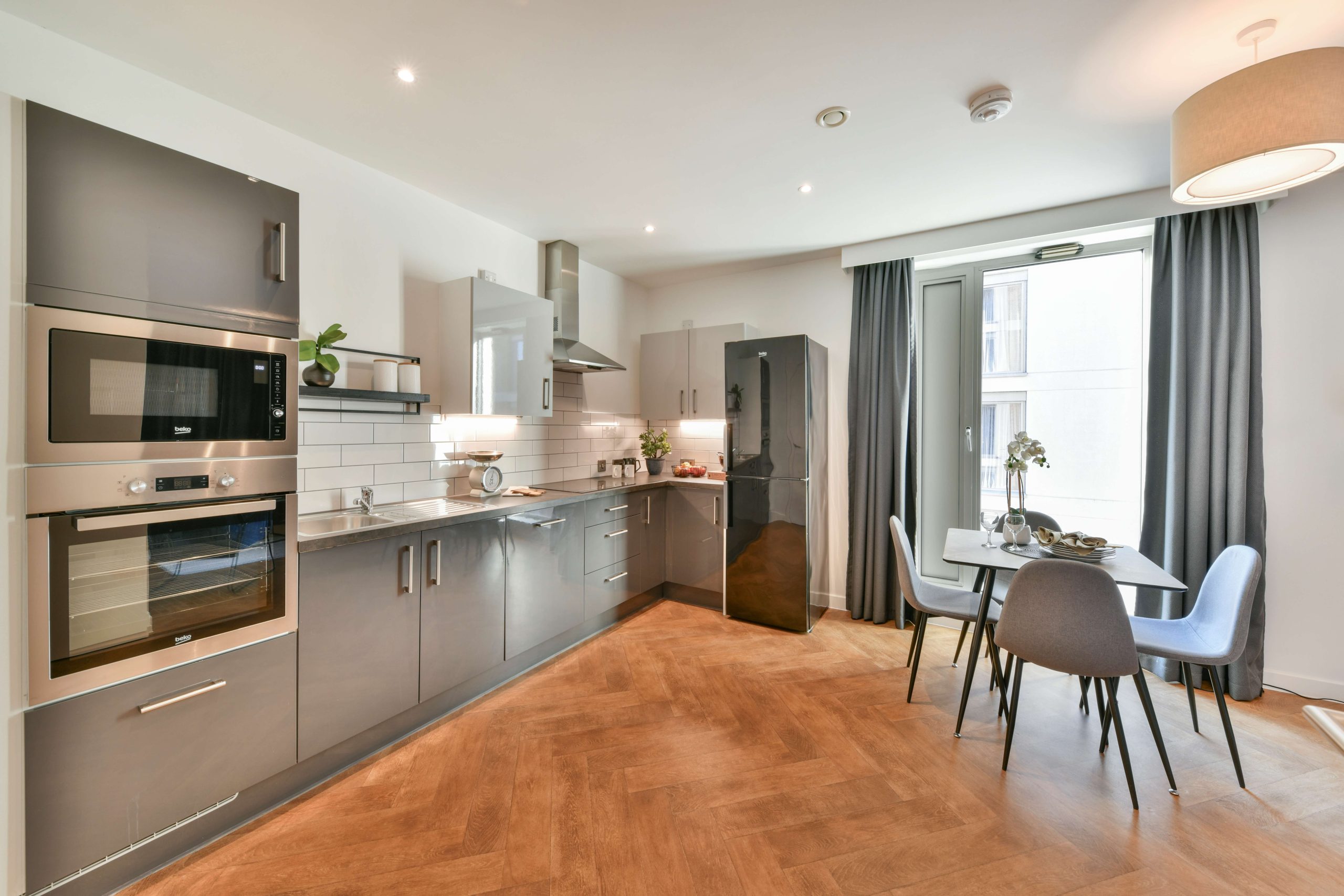 Broadside - Lloyds Living